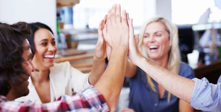 How to Build a Team | GoSmallBiz.com